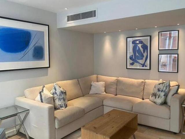 Young Street, Kensington, 1 Bedroom Apartment