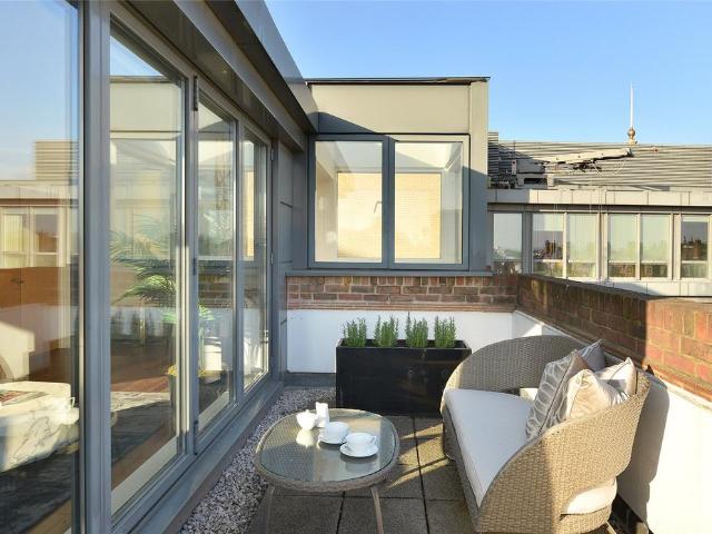 Young Street, Kensington, London, W8 3 bed penthouse to rent £27,083 pcm £6,250 pw