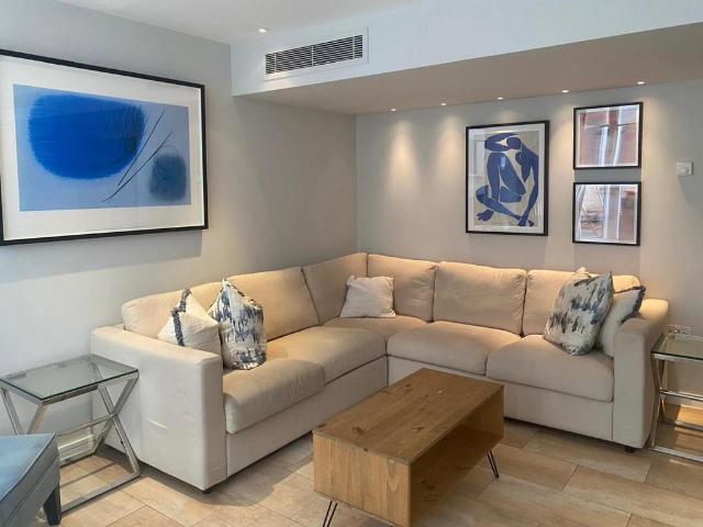 Young Street, London W8 1 bed apartment to rent £4,333 pcm £1,000 pw