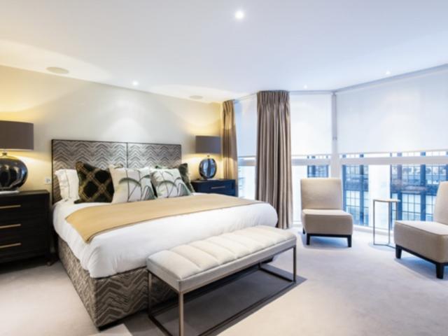 Young Street, London W8 3 bed penthouse to rent £27,083 pcm £6,250 pw