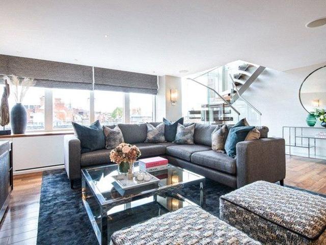 Young Street, London, W8 3 bed penthouse to rent £23,833 pcm £5,500 pw