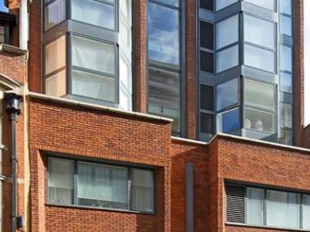 Young Street, The Gardens, W8 1 bed flat to rent £4,225 pcm £975 pw