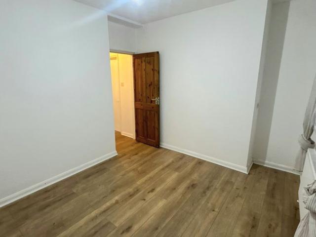 Youngs Road, Ilford, Essex IG2, 2 bed flat to rent, £1,700 pcm | PrimeLocation