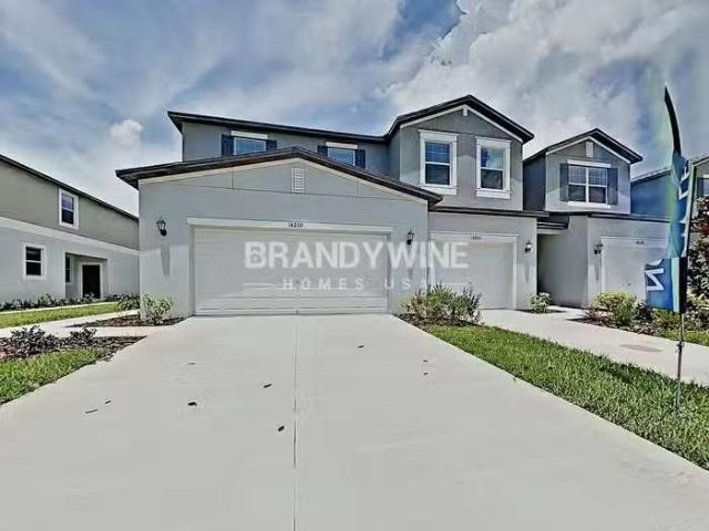 Your New Dream Home! Beautiful 4BED 2.5BATH in a Resort style.