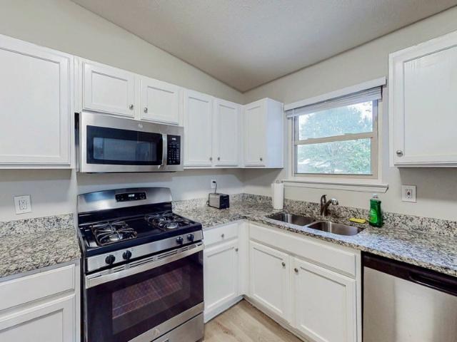 Your New Home Awaits in Lithonia! Hosted by a To