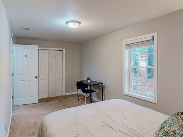 Your New Home Awaits in Lithonia! Hosted by a Top Host!