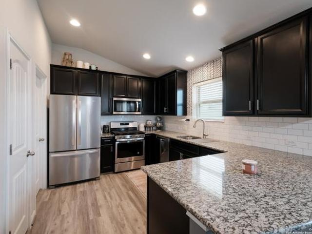 Your next home, modern, clean and convenient housi