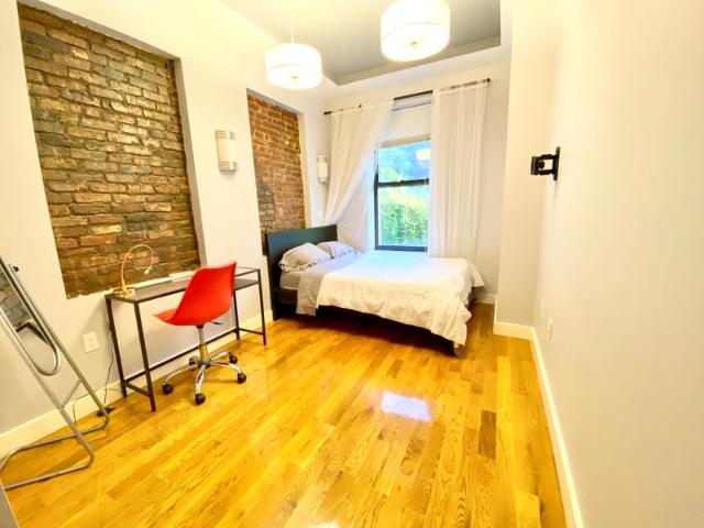 Your OWN Private BATH! Furnished, Modern BR!