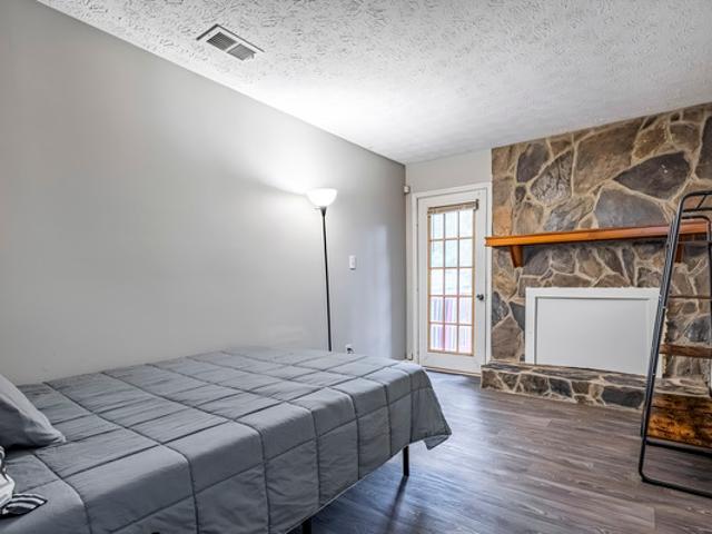 Your Cozy College Park Retreat Awaits—Move In Today!