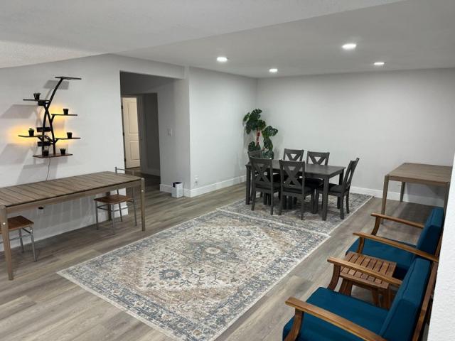 Your Perfect Las Vegas Home Base – Cozy Room with