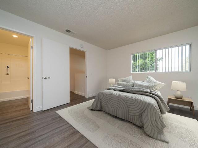 Your Vibrant New Home 2 Bedroom Apartment for Rent at 1466 Bonair Rd, Vista, CA 92084 Vista