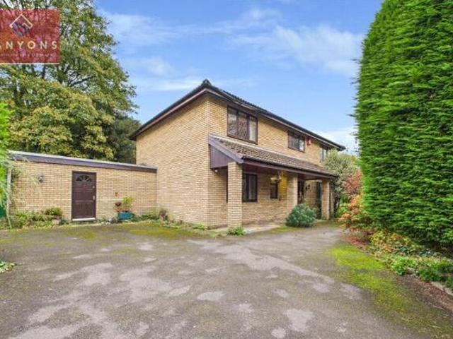 Ynyshir, Off Llanwonno Road, Porth, 4 Bedroom Detached