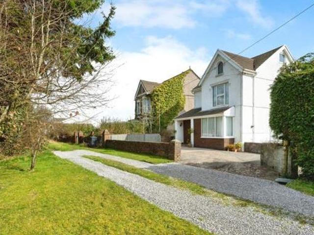 Ystradgynlais, Ynyscedwyn Road, Swansea, 3 Bedroom Detached