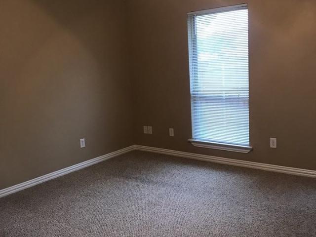 YUCCA 3 Bedroom Apartment for Rent at Yucca St, Midlothian, TX 76065
