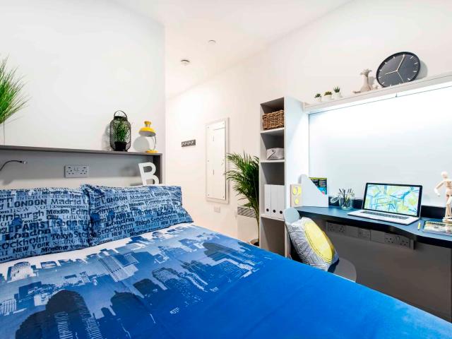 Yugo Belaton House, Bournemouth Has an Apartment