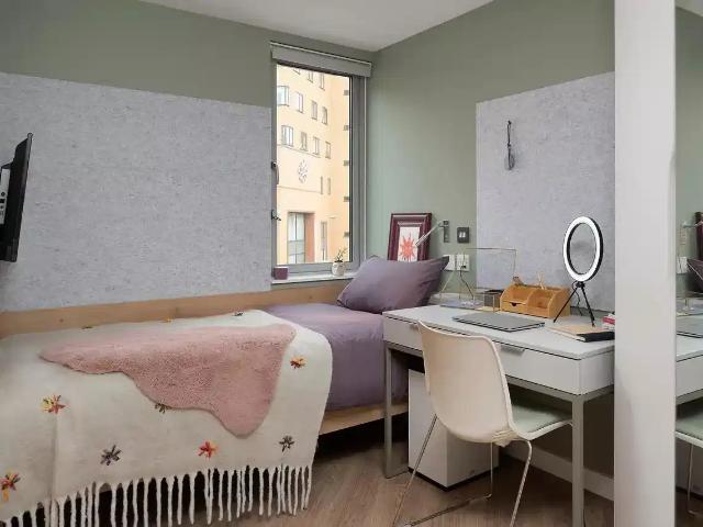 Yugo The Curve, London Student Accommodation | Amber