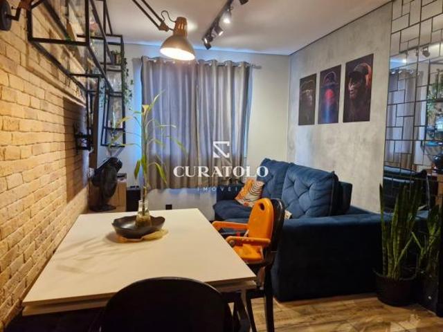 YUP Apartamento à venda com 43 m², 2 quartos e vaga no Sítio da Figueira, São Paulo