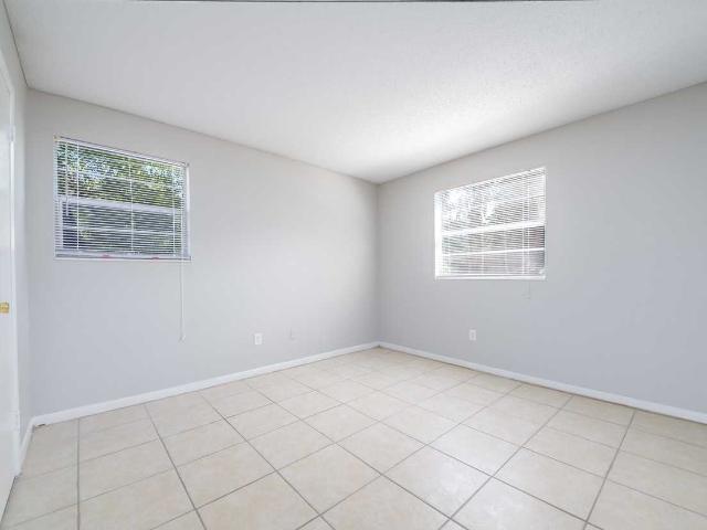z Magnolia Point 1 Bedroom Apartment for Rent at 7507 Beach Blvd, Jacksonville, FL 32216 Hogan