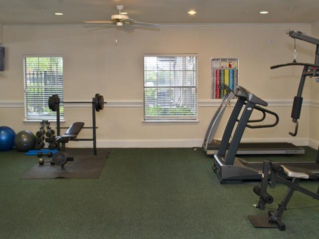 Z Pepper Tree Manor 1 Bedroom Apartment for Rent at 5950 Antoine Dr, Houston, TX 77091 Greater Inwood