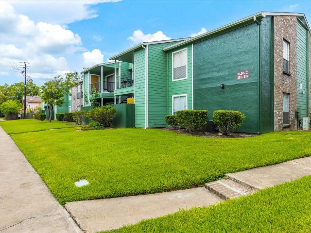 Z Summit 7700 1 Bedroom Apartment for Rent at 7700 W Airport Blvd, Houston, TX 77071 Greater Fondren Southwest