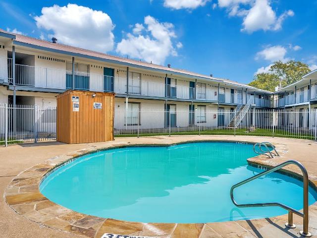 z 061722 Luna Blanca 1 Bedroom Apartment for Rent at 3706 W 8th St, Cockrell Hill, TX 75211 Winnetka Heights