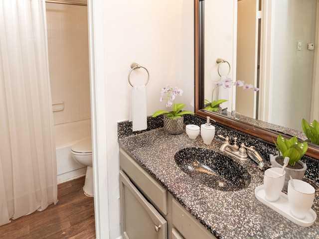 z 090820 Mission Hill 1 Bedroom Apartment for Rent at 525 King George Dr, Fort Worth, TX 76112