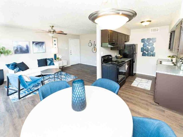 z 121020 Stone Ridge 2 Bedroom Apartment for Rent at 933 W Cartwright Rd, Mesquite, TX 75149