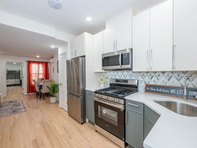 Zabriskie St Apt R, Jersey City, Condo For Sale