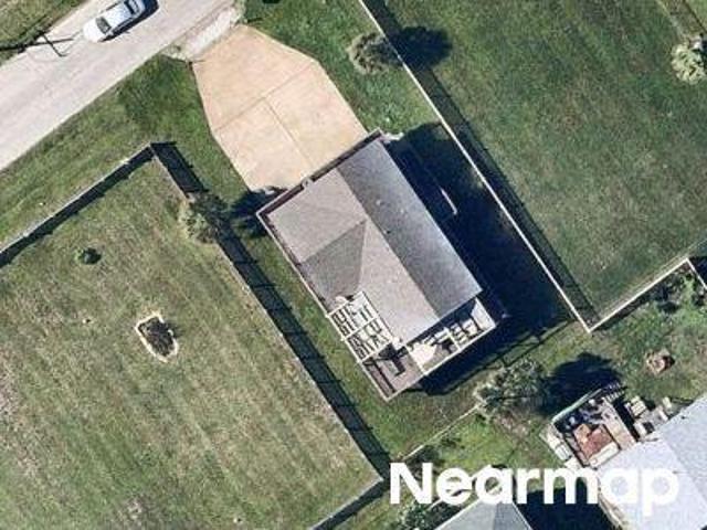 Zachary Dr