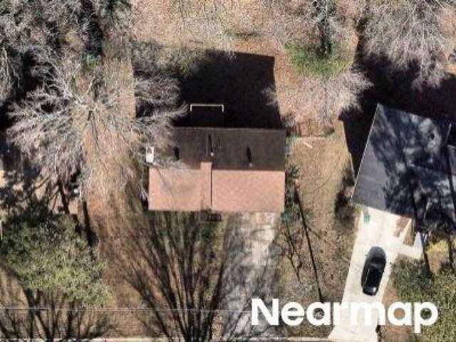 Zachary Dr