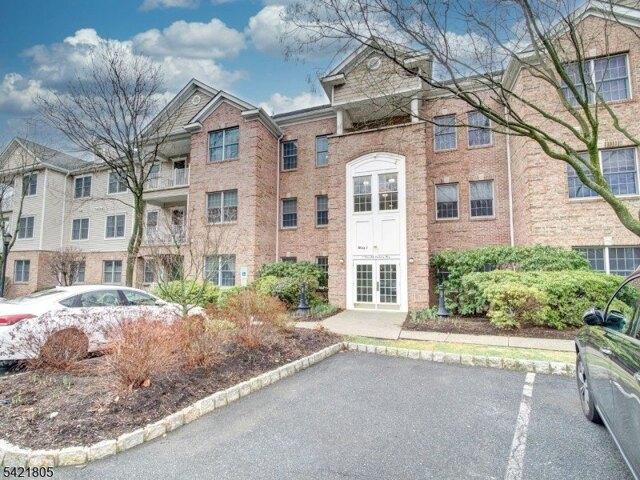 Zachary Way, Mount Arlington, Condo For Sale