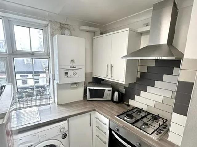 Zara Restaurant, 7 High Street, London, HA3 5BY, United Kingdom | Studio apartment for rent #138849722 | Rentberry