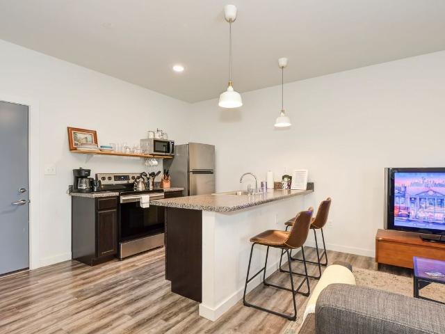 ZAZU 1 Bedroom Apartment for Rent at 712 Main St, Clarksville, TN 37040 Downtown Clarksville
