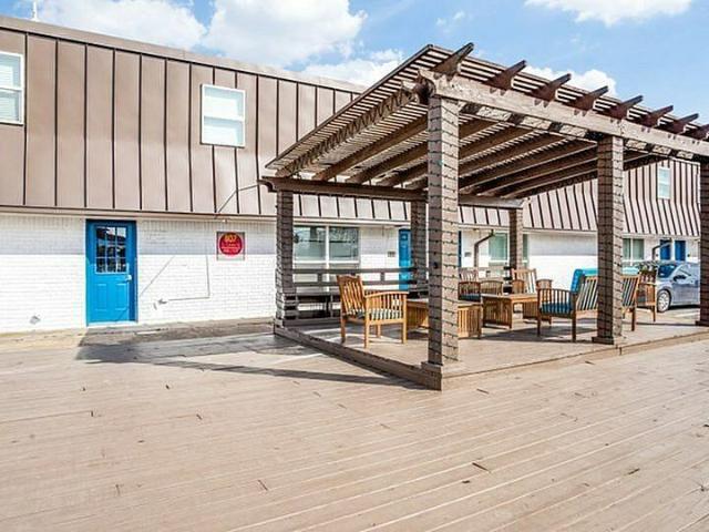 Zen 2 Bedroom Apartment for Rent at 805 S Center St, Arlington, TX 76010 Heart Of Arlington