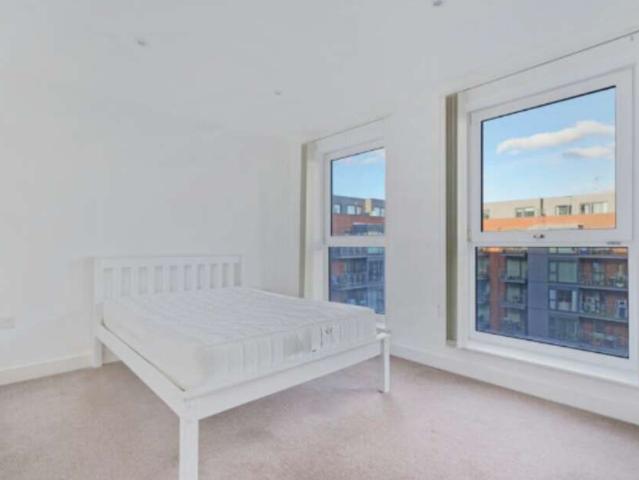Zenith Close, London NW9, 1 bed flat to rent, £1,700 pcm | PrimeLocation