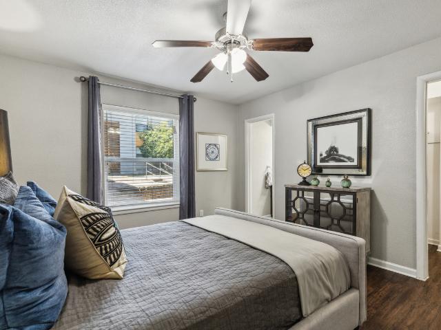 Zeke Apartments 3 Bedroom Apartment for Rent at 1411 Easton Rd, Dallas, TX 75218
