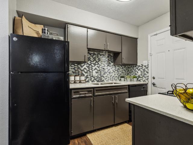 Zeke Apartments 3 Bedroom Apartment for Rent at 1411 Easton Rd, Dallas, TX 75218