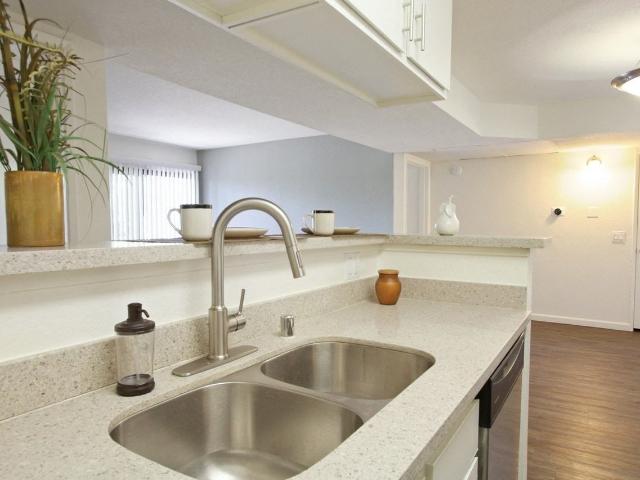 Zelzah Court 2 Bedroom Apartment for Rent at 9810 Zelzah Ave, Los Angeles, CA 91325 Northridge
