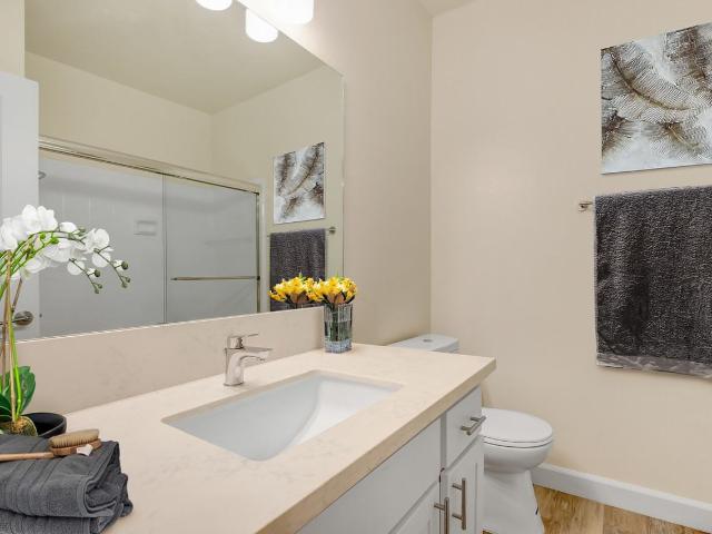 Zelzah Luxury Apartments 1 Bedroom Apartment for Rent at 5207 Zelzah Ave, Los Angeles, CA 91316 Encino