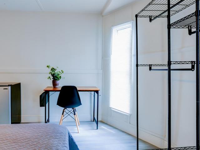 Zephyr hills Downtown area Homey & newly renovated