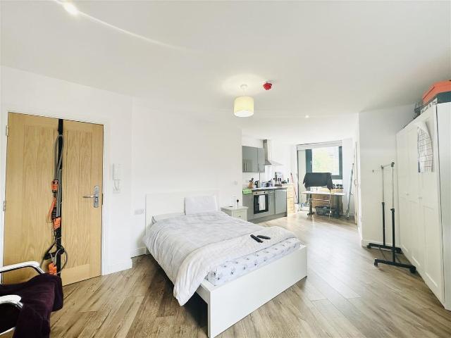 Zephyr, Sneinton Market Apartments, Nottingham NG1, Studio to rent, £805 pcm | PrimeLocation