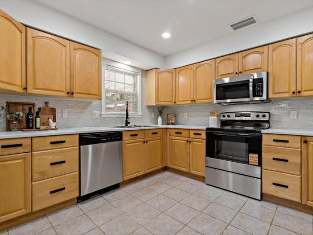 Zephyrhills Home with Outdoor Spaces, Large Rooms