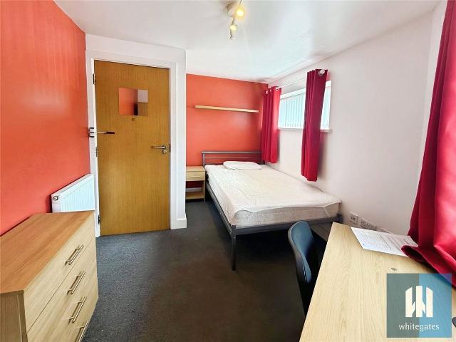 Zetland House, 2 Firth Street, Huddersfield HD1, Room to rent, £375 pcm | PrimeLocation