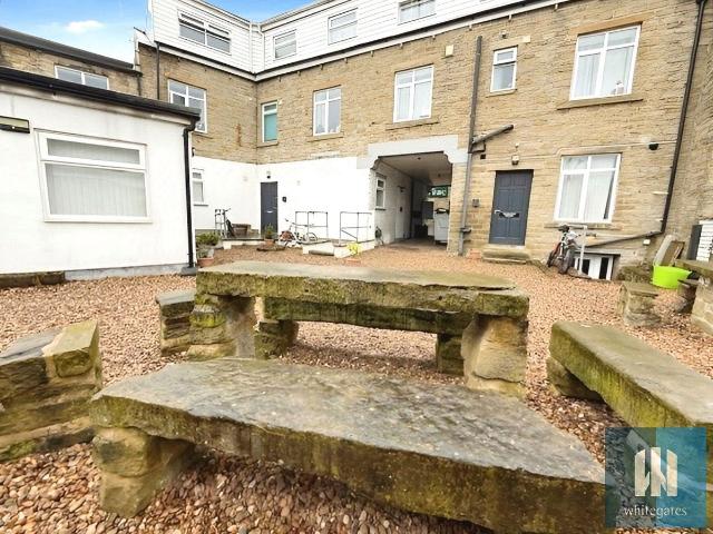 Zetland House, 2 Firth Street, Huddersfield HD1, Room to rent, £325 pcm | PrimeLocation
