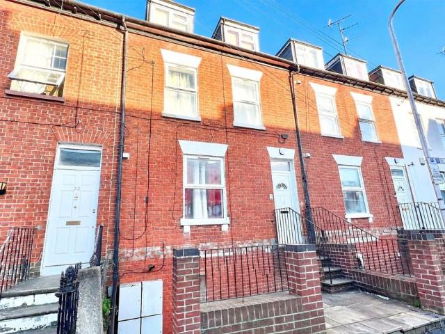 Zinzan Street, Reading, Berkshire RG1, 1 bed maisonette to rent, £900 pcm | PrimeLocation