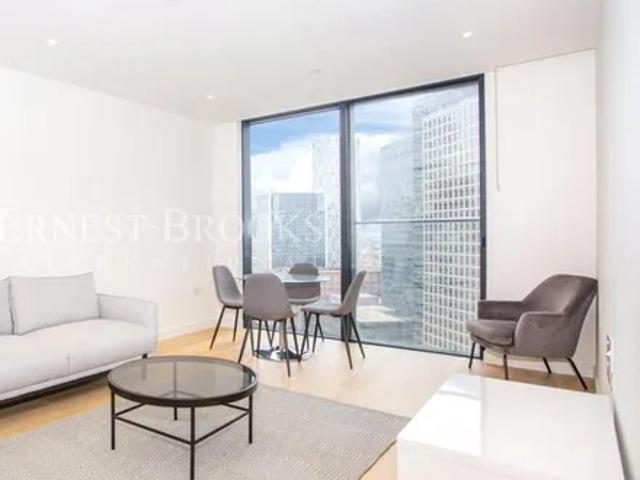 Zia Lucia, 75 Marsh Wall, London, E14 9WS, United Kingdom | 1 bed apartment for rent #128596172 | Rentberry