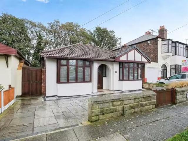 Zig Zag Road, Liverpool, L12 3 bed detached bungalow for sale.