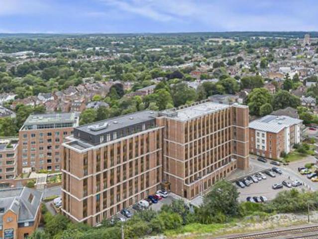 Ziggurat House, Flat, Grosvenor Road, 2 Bedroom Flat