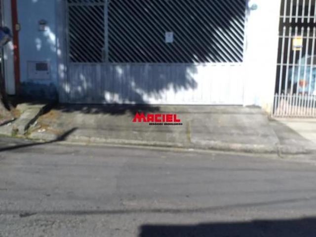 ZONA LESTE, CASA + EDICULA, PRÓXIMO DO NAGUNO, ACEITA FINANCIAMENTO