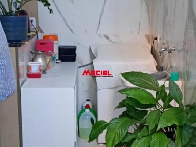 Zona Sul, assobradada, 3 dm, suite, armarios